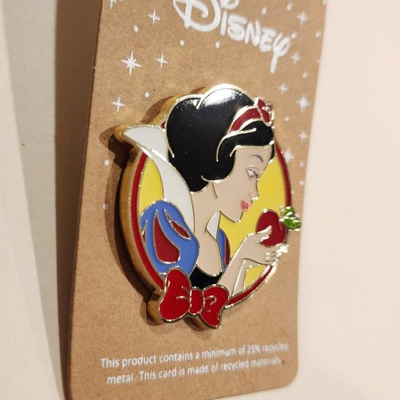 Disney | Accessories | Disney Snow White And The Seven Dwarfs Snow ...